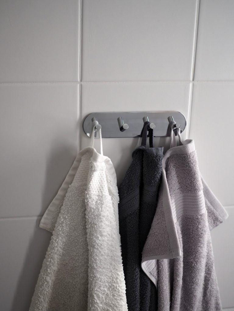 Onko kaakelimaali kestänyt vessan seinissä ja lattiassa? | Hymyilevä koti›